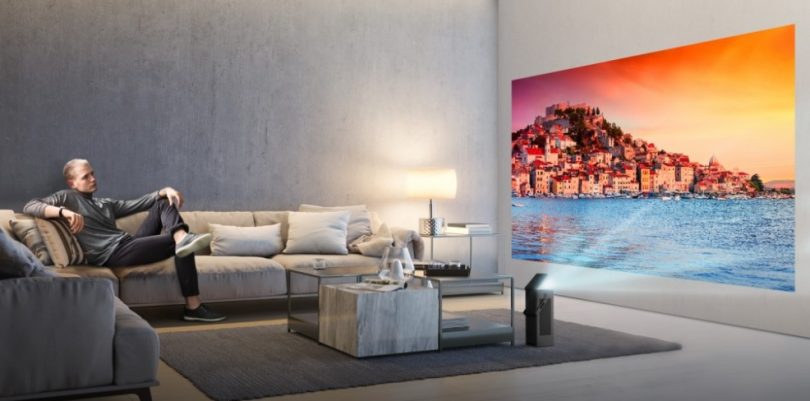 Primeiro projetor 4K da LG deslumbra com seu alto brilho e design ...